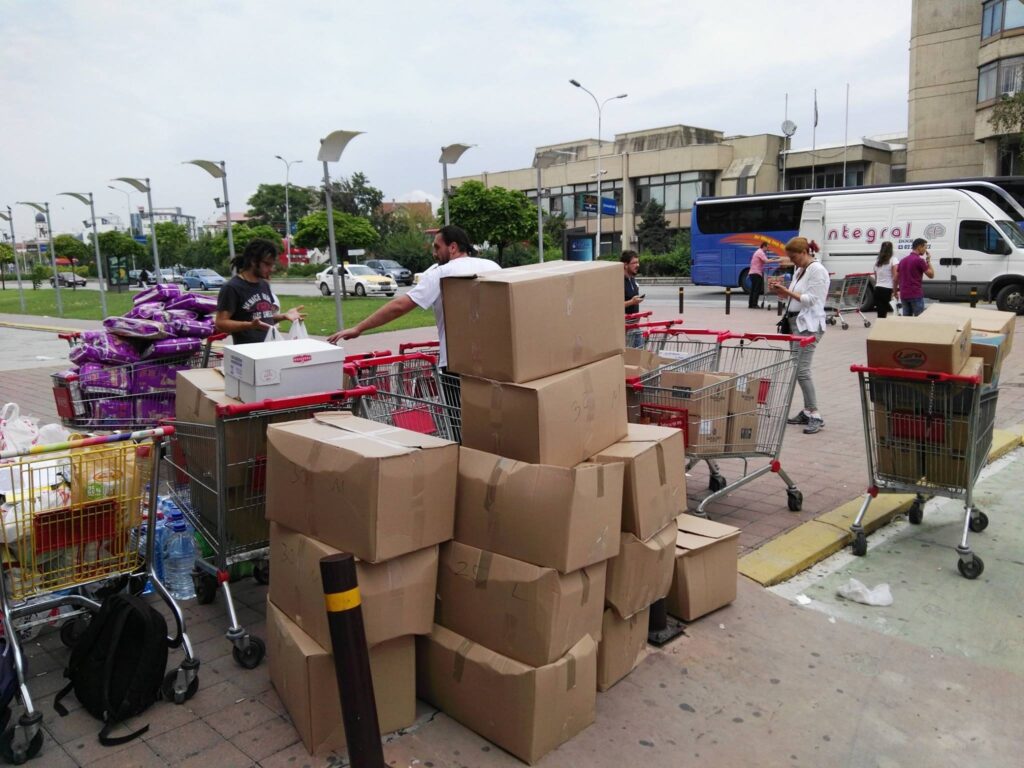 EURO-FARM donations for Skopje floods - Еурофарм